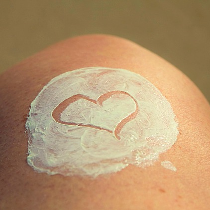 Sunscreen for Kids: What's Safe and What's Not? - L.A. Parent